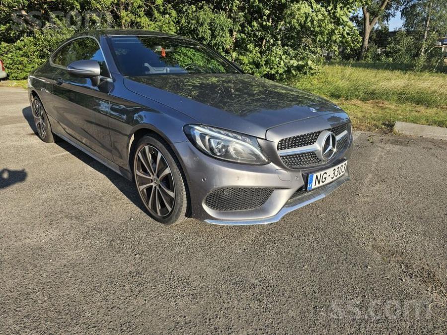 Grey Mercedes-Benz C 200 2016 in Riga, with an engine capacity of 2.00 L and mileage of 115 thousand km for 21999 €, photo 7 on AUTOMOTO.COM.LV