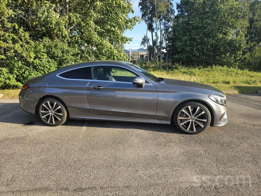 Grey Mercedes-Benz C 200 2016 in Riga, with an engine capacity of 2.00 L and mileage of 115 thousand km for 21999 €, photo 9 on AUTOMOTO.COM.LV