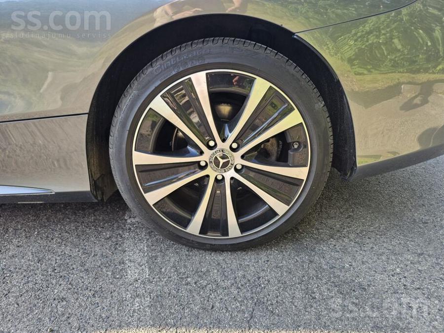 Grey Mercedes-Benz C 200 2016 in Riga, with an engine capacity of 2.00 L and mileage of 115 thousand km for 21999 €, photo 10 on AUTOMOTO.COM.LV