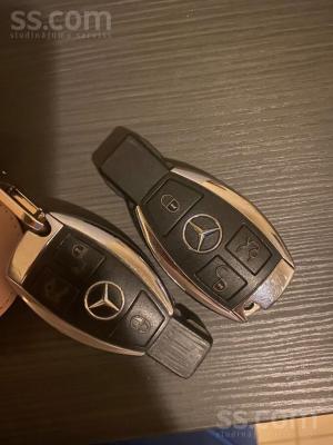 Grey Mercedes-Benz C 200 2016 in Riga, with an engine capacity of 2.00 L and mileage of 115 thousand km for 21999 €, photo 15 on AUTOMOTO.COM.LV