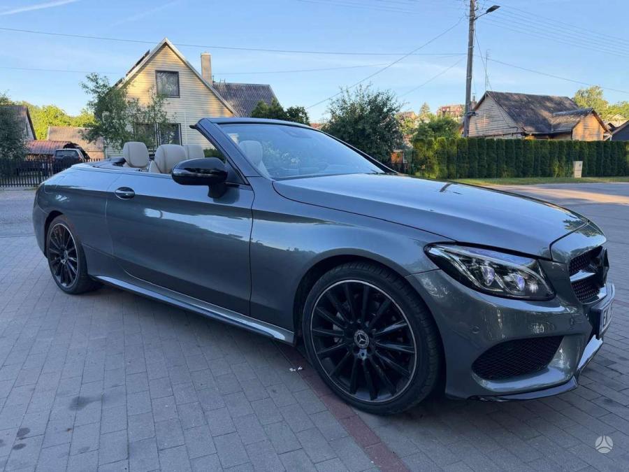 Pelēks Mercedes-Benz C 200 2018 Kauņa, ar dzinēja tilpumu 1.99 L un nobraukumu 94 tūkst. km par 26000 €, foto 4 vietnē AUTOMOTO.COM.LV