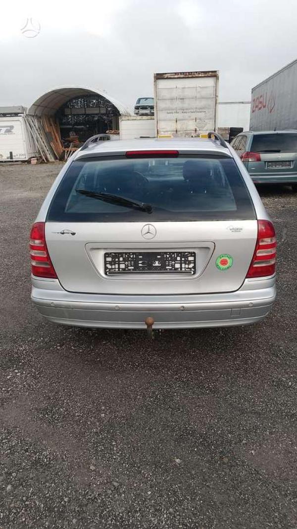 Pelēks Mercedes-Benz C 200 2006 Kauņa, ar dzinēja tilpumu 2.15 L un nobraukumu 280 tūkst. km par 1450 €, foto 4 vietnē AUTOMOTO.COM.LV
