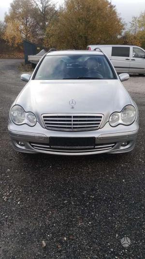 Pelēks Mercedes-Benz C 200 2006 Kauņa, ar dzinēja tilpumu 2.15 L un nobraukumu 280 tūkst. km par 1450 €, foto 6 vietnē AUTOMOTO.COM.LV