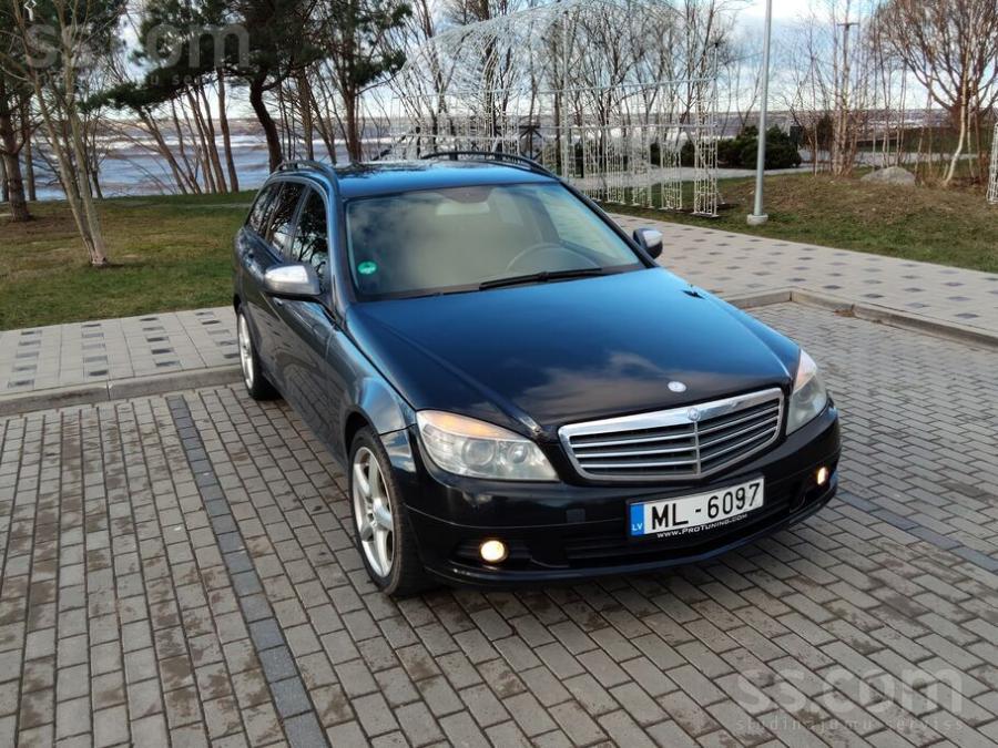 Серый Мерседес Ц 200 2007 в Рига, объемом двигателя 2.00 л и пробегом 385 тыс. км за 2300 €, фото 1 на AUTOMOTO.COM.LV