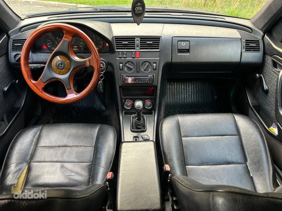Серый Мерседес Ц 200 1993 в Таллин, объемом двигателя 2.00 л и пробегом 397 тыс. км за 1190 €, фото 6 на AUTOMOTO.COM.LV
