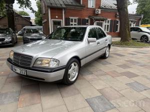 Grey Mercedes-Benz C 200 1996 in Riga, with an engine capacity of 2.00 L and mileage of 168 thousand km for 5500 €, photo  on AUTOMOTO.COM.LV