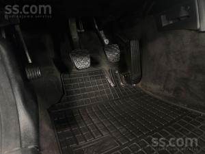 Grey Mercedes-Benz C 200 1996 in Riga, with an engine capacity of 2.00 L and mileage of 168 thousand km for 5500 €, photo 18 on AUTOMOTO.COM.LV