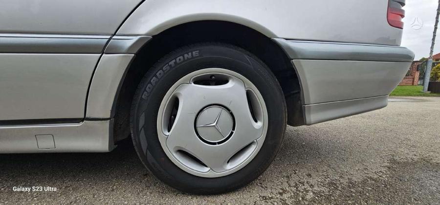 Pelēks Mercedes-Benz C 200 1999 Klaipėda, ar dzinēja tilpumu 2.15 L un nobraukumu 236 tūkst. km par 7000 €, foto 6 vietnē AUTOMOTO.COM.LV
