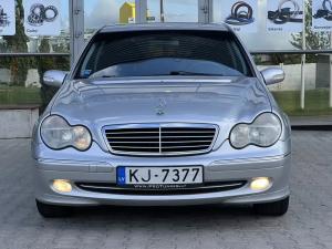 Pelēks Mercedes-Benz C 200 2002 Jēkabpils, ar dzinēja tilpumu 2.00 L un nobraukumu 269 tūkst. km par 2590 €, foto 5 vietnē AUTOMOTO.COM.LV