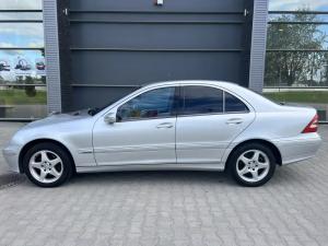 Pelēks Mercedes-Benz C 200 2002 Jēkabpils, ar dzinēja tilpumu 2.00 L un nobraukumu 269 tūkst. km par 2590 €, foto 10 vietnē AUTOMOTO.COM.LV