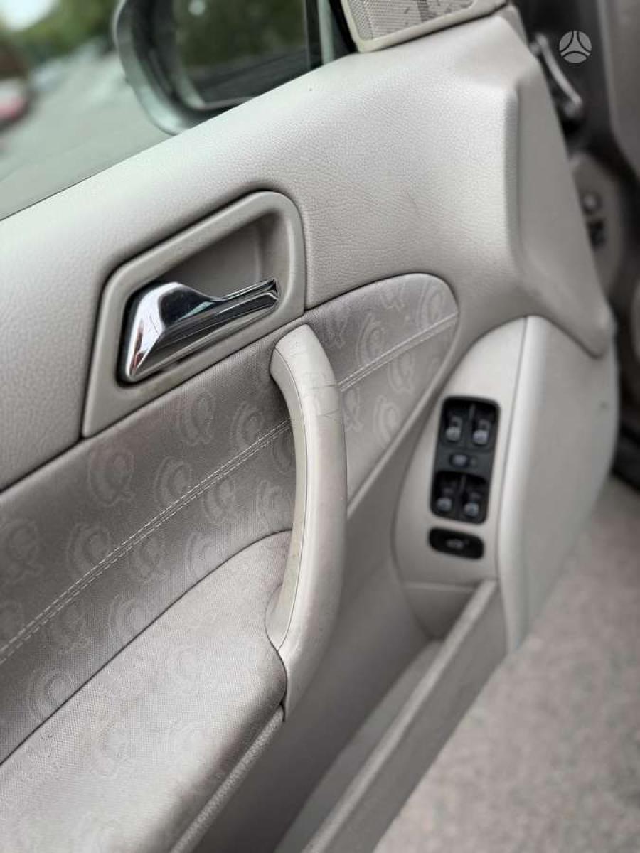 Pelēks Mercedes-Benz C 200 2003 Kauņa, ar dzinēja tilpumu 2.15 L un nobraukumu 380 tūkst. km par 1500 €, foto 16 vietnē AUTOMOTO.COM.LV