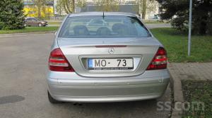 Серый Мерседес Ц 200 2003 в Рига, объемом двигателя 2.00 л и пробегом 286 тыс. км за 3750 €, фото 25 на AUTOMOTO.COM.LV