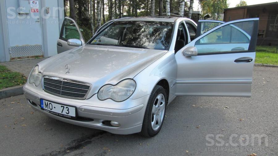Серый Мерседес Ц 200 2003 в Рига, объемом двигателя 2.00 л и пробегом 286 тыс. км за 3750 €, фото 29 на AUTOMOTO.COM.LV