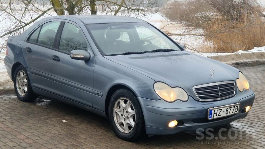 Grey Mercedes-Benz C 200 2004 in Riga, with an engine capacity of 2.20 L and mileage of 0 thousand km for 1190 €, photo 1 on AUTOMOTO.COM.LV