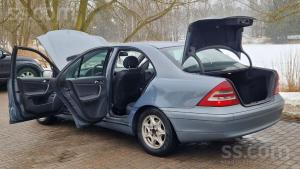 Grey Mercedes-Benz C 200 2004 in Riga, with an engine capacity of 2.20 L and mileage of 0 thousand km for 1190 €, photo 13 on AUTOMOTO.COM.LV