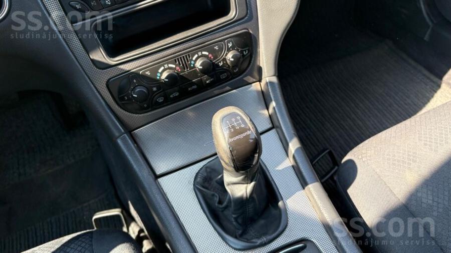 Pelēks Mercedes-Benz C 200 2004 Liepāja, ar dzinēja tilpumu 1.80 L un nobraukumu 273 tūkst. km par 2350 €, foto 16 vietnē AUTOMOTO.COM.LV