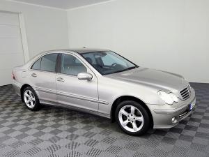 Grey Mercedes-Benz C 200 2004 in Tallinn, with an engine capacity of 1.80 L and mileage of 238 thousand km for 2099 €, photo  on AUTOMOTO.COM.LV