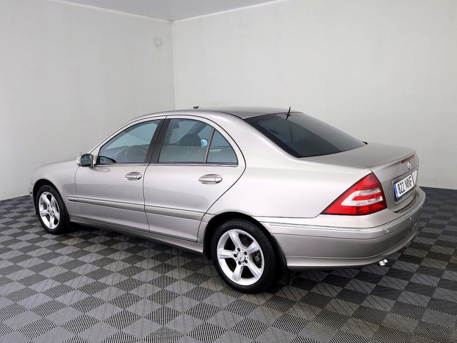 Grey Mercedes-Benz C 200 2004 in Tallinn, with an engine capacity of 1.80 L and mileage of 238 thousand km for 2099 €, photo 12 on AUTOMOTO.COM.LV
