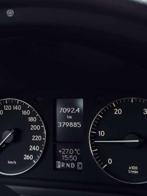Pelēks Mercedes-Benz C 200 2005 Klaipėda, ar dzinēja tilpumu 2.15 L un nobraukumu 380 tūkst. km par 1900 €, foto 22 vietnē AUTOMOTO.COM.LV
