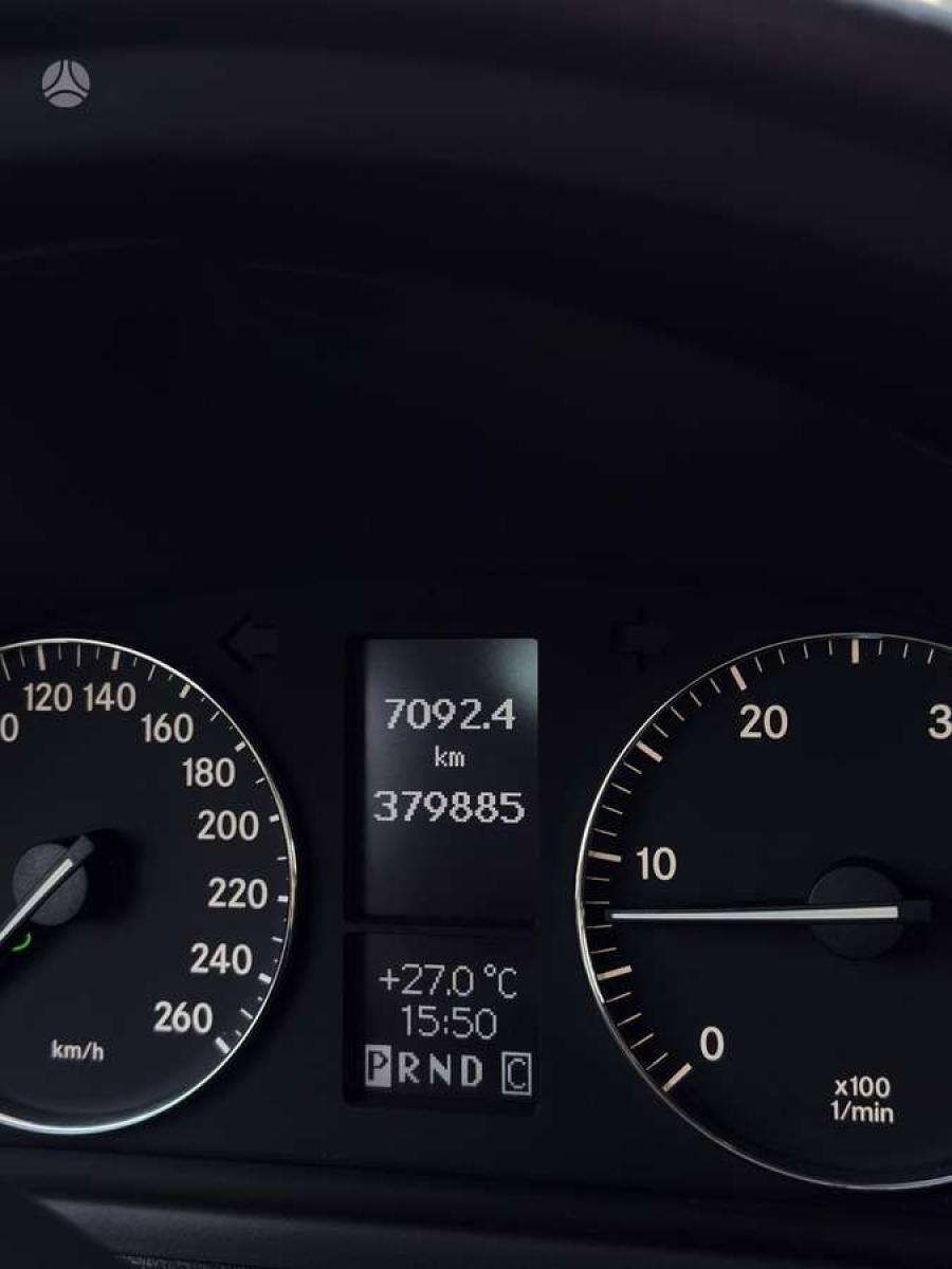 Pelēks Mercedes-Benz C 200 2005 Klaipėda, ar dzinēja tilpumu 2.15 L un nobraukumu 380 tūkst. km par 1900 €, foto 22 vietnē AUTOMOTO.COM.LV