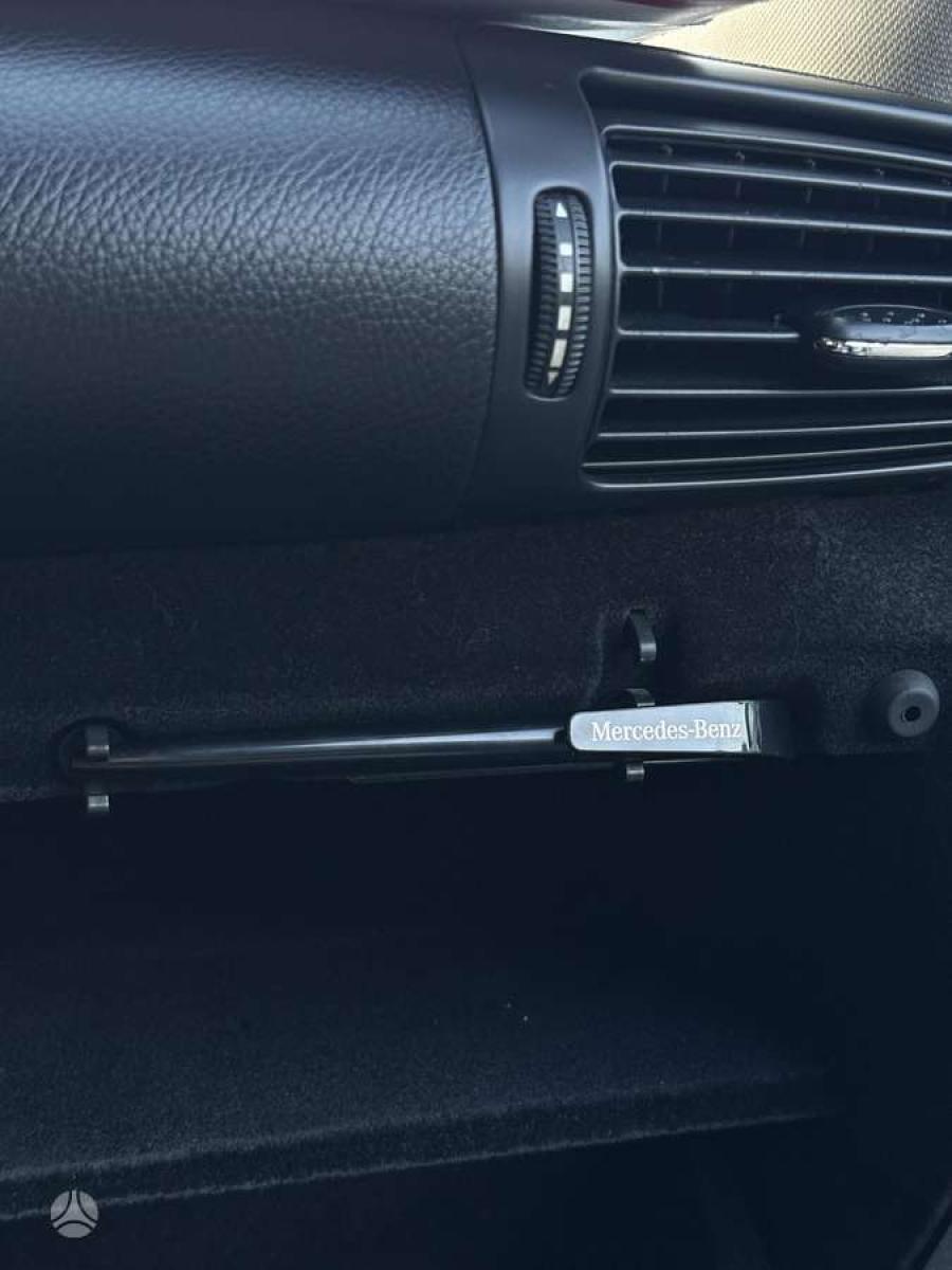 Pelēks Mercedes-Benz C 200 2005 Klaipėda, ar dzinēja tilpumu 2.15 L un nobraukumu 380 tūkst. km par 1900 €, foto 29 vietnē AUTOMOTO.COM.LV