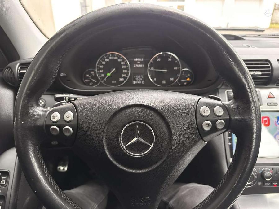 Pelēks Mercedes-Benz C 200 2006 Ukmergė, ar dzinēja tilpumu 2.15 L un nobraukumu 28 tūkst. km par 2600 €, foto 13 vietnē AUTOMOTO.COM.LV