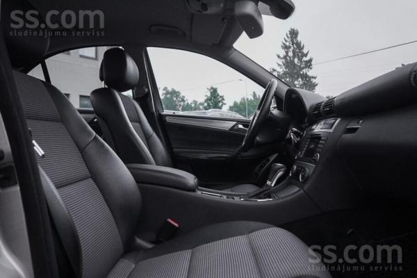 Pelēks Mercedes-Benz C 200 2006 Rīga, ar dzinēja tilpumu 1.80 L un nobraukumu 236 tūkst. km par 3990 €, foto 6 vietnē AUTOMOTO.COM.LV