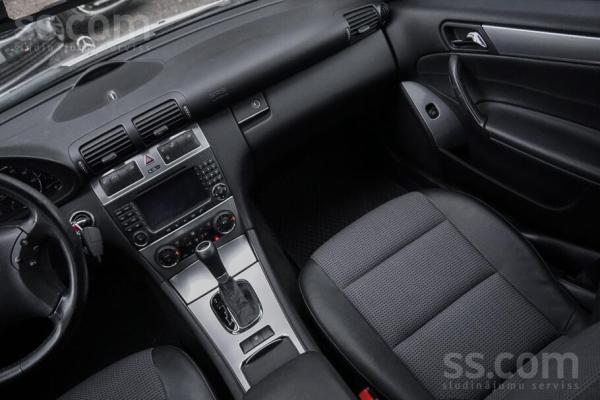 Pelēks Mercedes-Benz C 200 2006 Rīga, ar dzinēja tilpumu 1.80 L un nobraukumu 236 tūkst. km par 3990 €, foto 10 vietnē AUTOMOTO.COM.LV