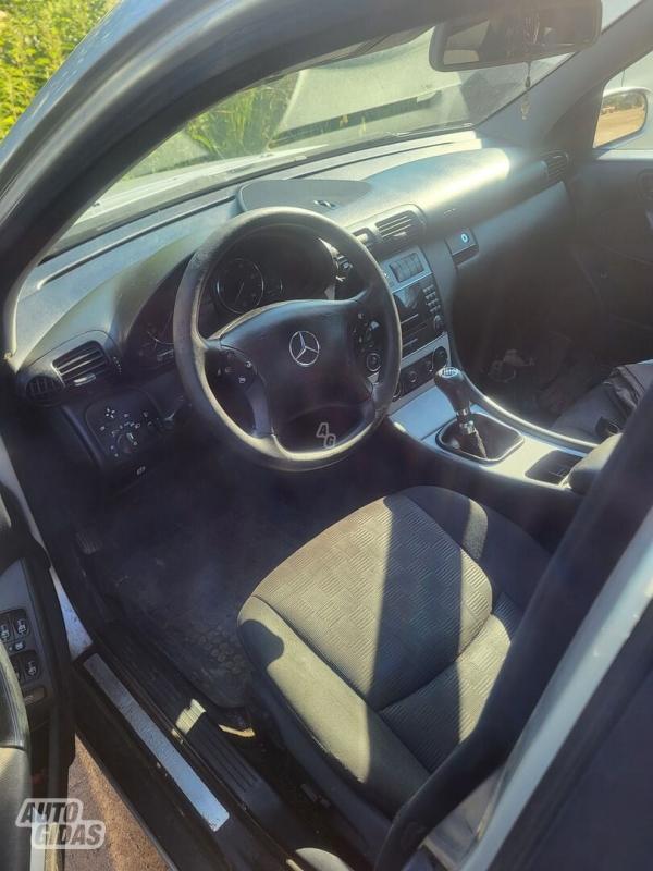 Pelēks Mercedes-Benz C 200 2006 Klaipėda, ar dzinēja tilpumu 2.10 L un nobraukumu 510 tūkst. km par 800 €, foto 2 vietnē AUTOMOTO.COM.LV
