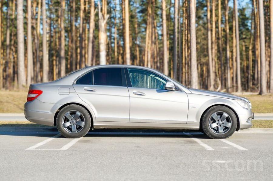 Pelēks Mercedes-Benz C 200 2007 Rīga, ar dzinēja tilpumu 2.20 L un nobraukumu 392 tūkst. km par 3990 €, foto 9 vietnē AUTOMOTO.COM.LV