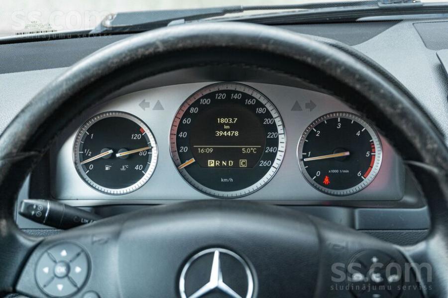 Pelēks Mercedes-Benz C 200 2007 Rīga, ar dzinēja tilpumu 2.20 L un nobraukumu 392 tūkst. km par 3990 €, foto 13 vietnē AUTOMOTO.COM.LV