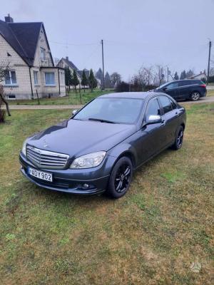 Pelēks Mercedes-Benz C 200 2007 Rokiškis, ar dzinēja tilpumu 1.80 L un nobraukumu 202 tūkst. km par 3500 €, foto  vietnē AUTOMOTO.COM.LV
