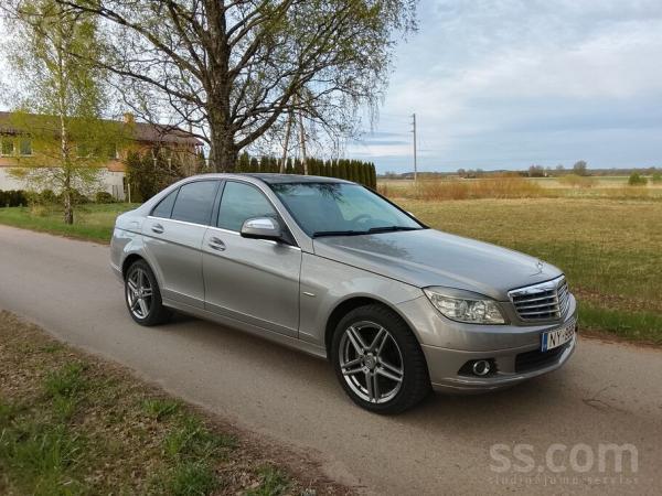 Grey Mercedes-Benz C 200 2007 in Kuldiga, with an engine capacity of 2.20 L and mileage of 304 thousand km for 5000 €, photo 1 on AUTOMOTO.COM.LV