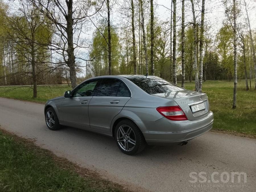Pelēks Mercedes-Benz C 200 2007 Kuldīga, ar dzinēja tilpumu 2.20 L un nobraukumu 304 tūkst. km par 5000 €, foto 6 vietnē AUTOMOTO.COM.LV