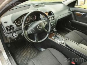 Pelēks Mercedes-Benz C 200 2007 Kuldīga, ar dzinēja tilpumu 2.20 L un nobraukumu 304 tūkst. km par 5000 €, foto 10 vietnē AUTOMOTO.COM.LV