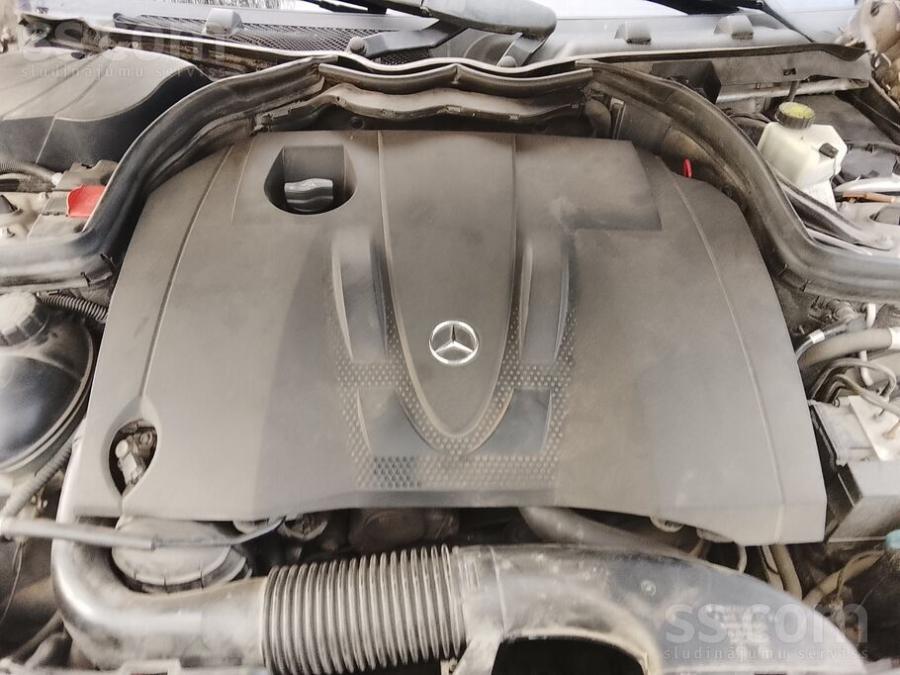 Pelēks Mercedes-Benz C 200 2007 Kuldīga, ar dzinēja tilpumu 2.20 L un nobraukumu 304 tūkst. km par 5000 €, foto 16 vietnē AUTOMOTO.COM.LV