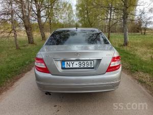Pelēks Mercedes-Benz C 200 2007 Kuldīga, ar dzinēja tilpumu 2.20 L un nobraukumu 304 tūkst. km par 4800 €, foto 5 vietnē AUTOMOTO.COM.LV