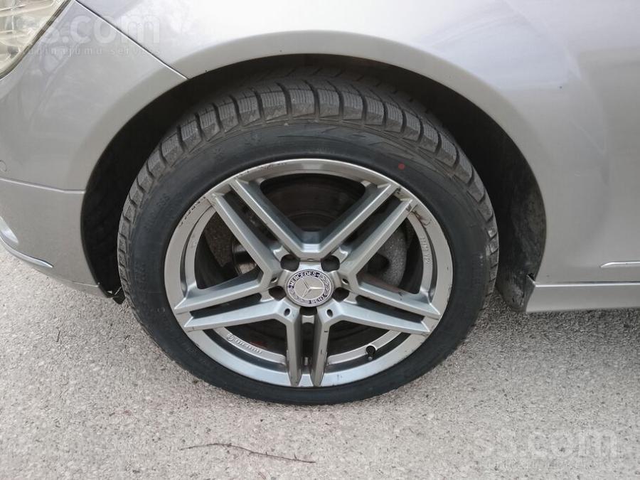 Pelēks Mercedes-Benz C 200 2007 Kuldīga, ar dzinēja tilpumu 2.20 L un nobraukumu 304 tūkst. km par 4800 €, foto 17 vietnē AUTOMOTO.COM.LV