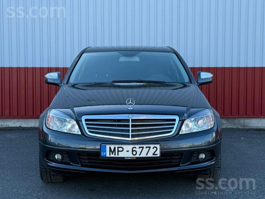 Pelēks Mercedes-Benz C 200 2007 Rīga, ar dzinēja tilpumu 2.20 L un nobraukumu 309 tūkst. km par 3990 €, foto 6 vietnē AUTOMOTO.COM.LV