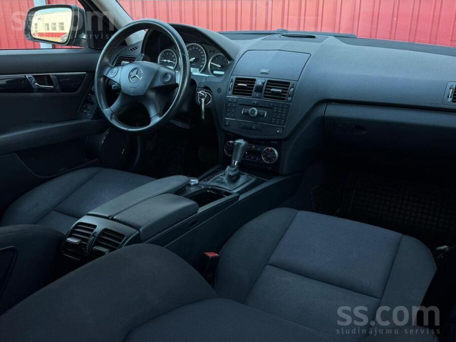 Pelēks Mercedes-Benz C 200 2007 Rīga, ar dzinēja tilpumu 2.20 L un nobraukumu 309 tūkst. km par 3990 €, foto 8 vietnē AUTOMOTO.COM.LV