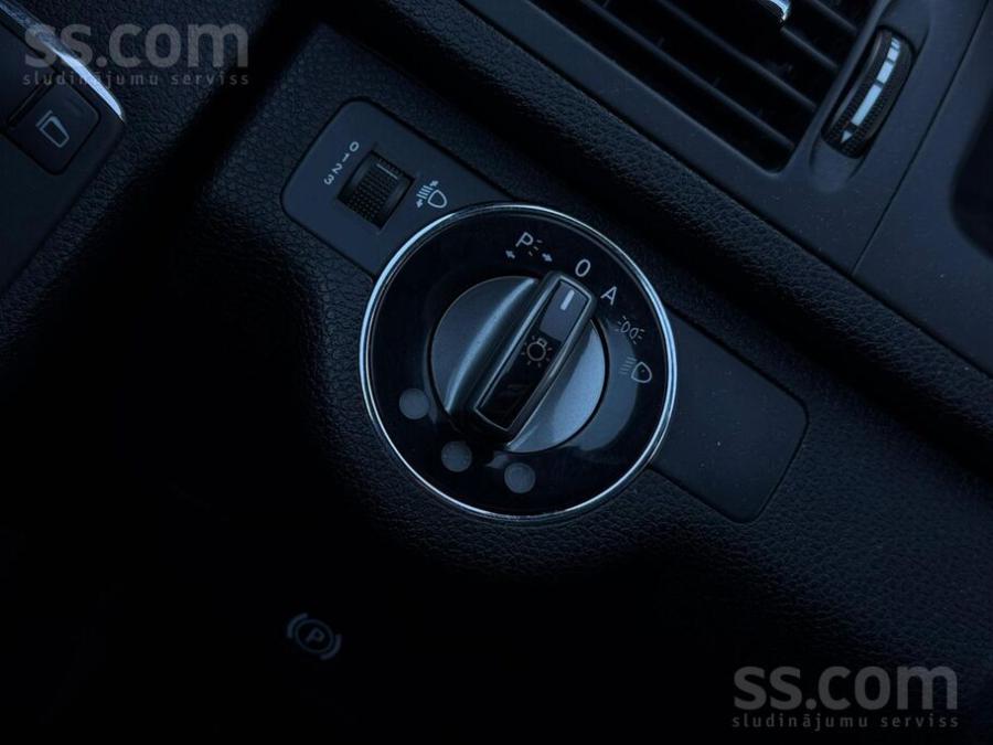 Pelēks Mercedes-Benz C 200 2007 Rīga, ar dzinēja tilpumu 2.20 L un nobraukumu 309 tūkst. km par 3990 €, foto 18 vietnē AUTOMOTO.COM.LV