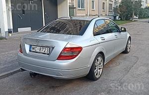 Серый Мерседес Ц 200 2007 в Рига, объемом двигателя 1.80 л и пробегом 232 тыс. км за 5900 €, фото  на AUTOMOTO.COM.LV