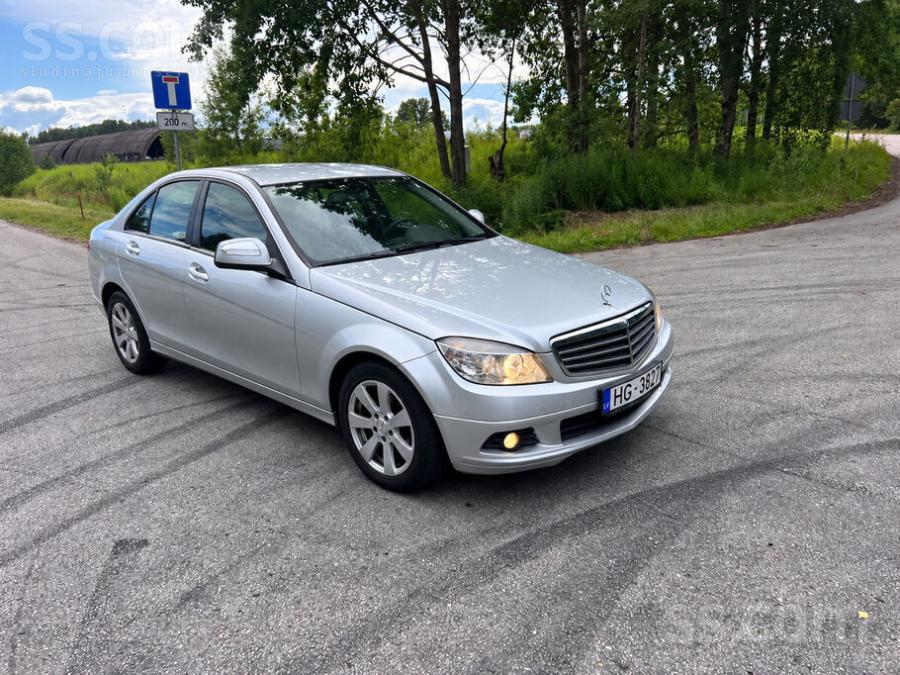 Pelēks Mercedes-Benz C 200 2007 Rīga, ar dzinēja tilpumu 2.20 L un nobraukumu 163 tūkst. km par 5500 €, foto 1 vietnē AUTOMOTO.COM.LV