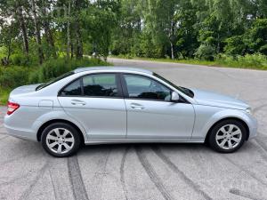 Pelēks Mercedes-Benz C 200 2007 Rīga, ar dzinēja tilpumu 2.20 L un nobraukumu 163 tūkst. km par 5500 €, foto 4 vietnē AUTOMOTO.COM.LV
