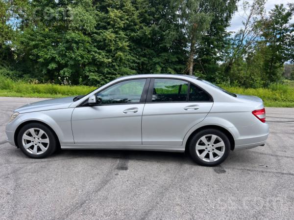 Pelēks Mercedes-Benz C 200 2007 Rīga, ar dzinēja tilpumu 2.20 L un nobraukumu 163 tūkst. km par 5500 €, foto 5 vietnē AUTOMOTO.COM.LV