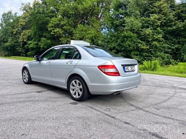 Pelēks Mercedes-Benz C 200 2007 Rīga, ar dzinēja tilpumu 2.20 L un nobraukumu 163 tūkst. km par 5500 €, foto 6 vietnē AUTOMOTO.COM.LV