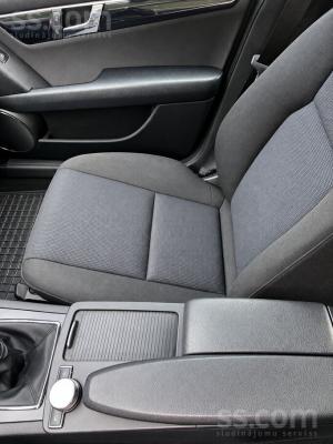 Pelēks Mercedes-Benz C 200 2007 Rīga, ar dzinēja tilpumu 2.20 L un nobraukumu 163 tūkst. km par 5500 €, foto 13 vietnē AUTOMOTO.COM.LV