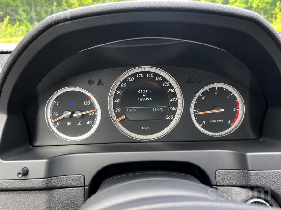 Pelēks Mercedes-Benz C 200 2007 Rīga, ar dzinēja tilpumu 2.20 L un nobraukumu 163 tūkst. km par 5500 €, foto 18 vietnē AUTOMOTO.COM.LV