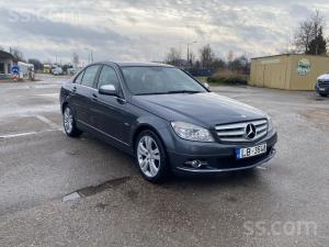 Серый Мерседес Ц 200 2008 в Огре, объемом двигателя 2.20 л и пробегом 177 тыс. км за 5290 €, фото 3 на AUTOMOTO.COM.LV