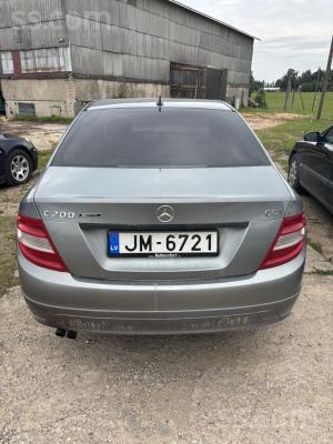 Grey Mercedes-Benz C 200 2008 in Daugavpils, with an engine capacity of 2.00 L and mileage of 40 thousand km for 12000 €, photo 2 on AUTOMOTO.COM.LV